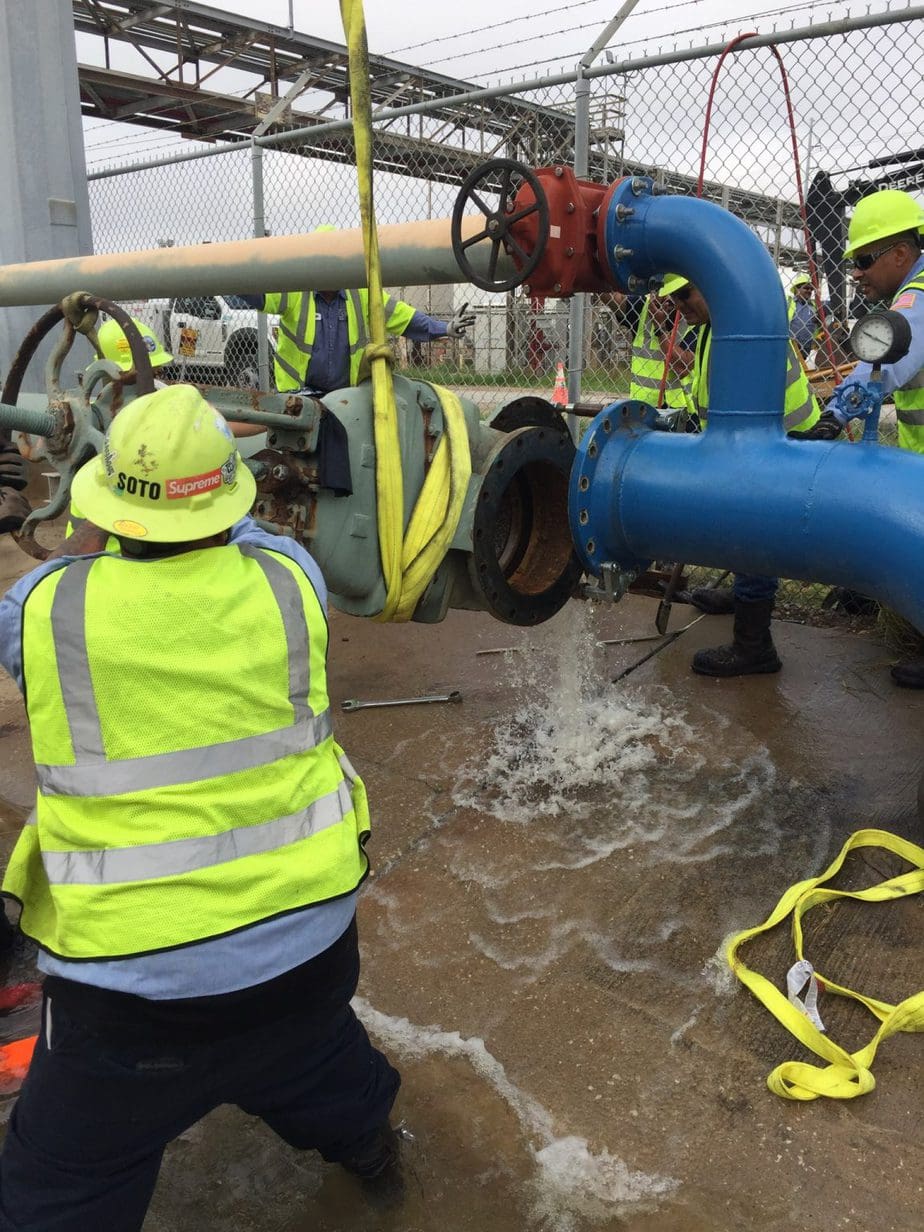 VALVE-OUT FLANGE SPREADER - SMP Tools