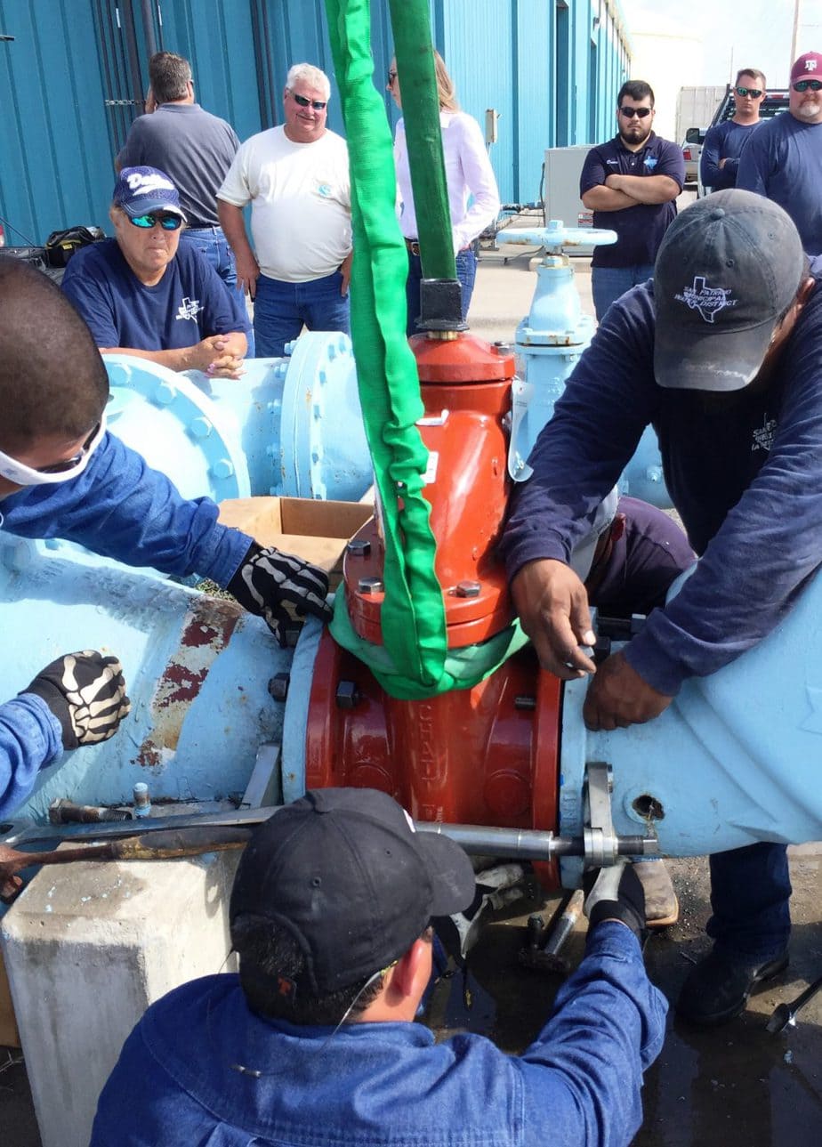 VALVE-OUT FLANGE SPREADER (WATER SERVICE) - SMP Tools
